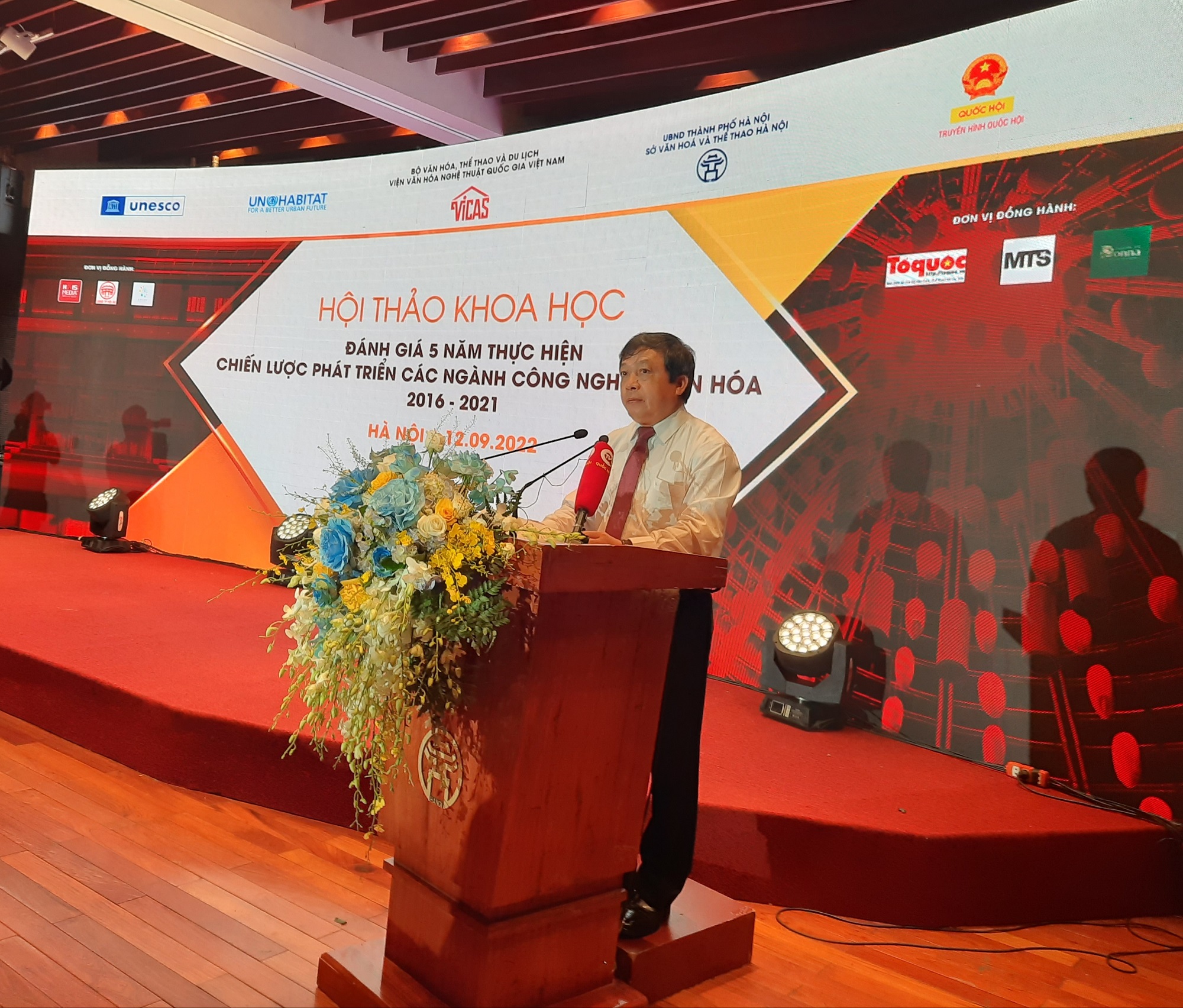 Thứ trưởng Bộ Văn hóa, Thể thao và Du lịch Đoàn Văn Việt phát biểu tại hội thảo _ Ảnh: Đinh Giang