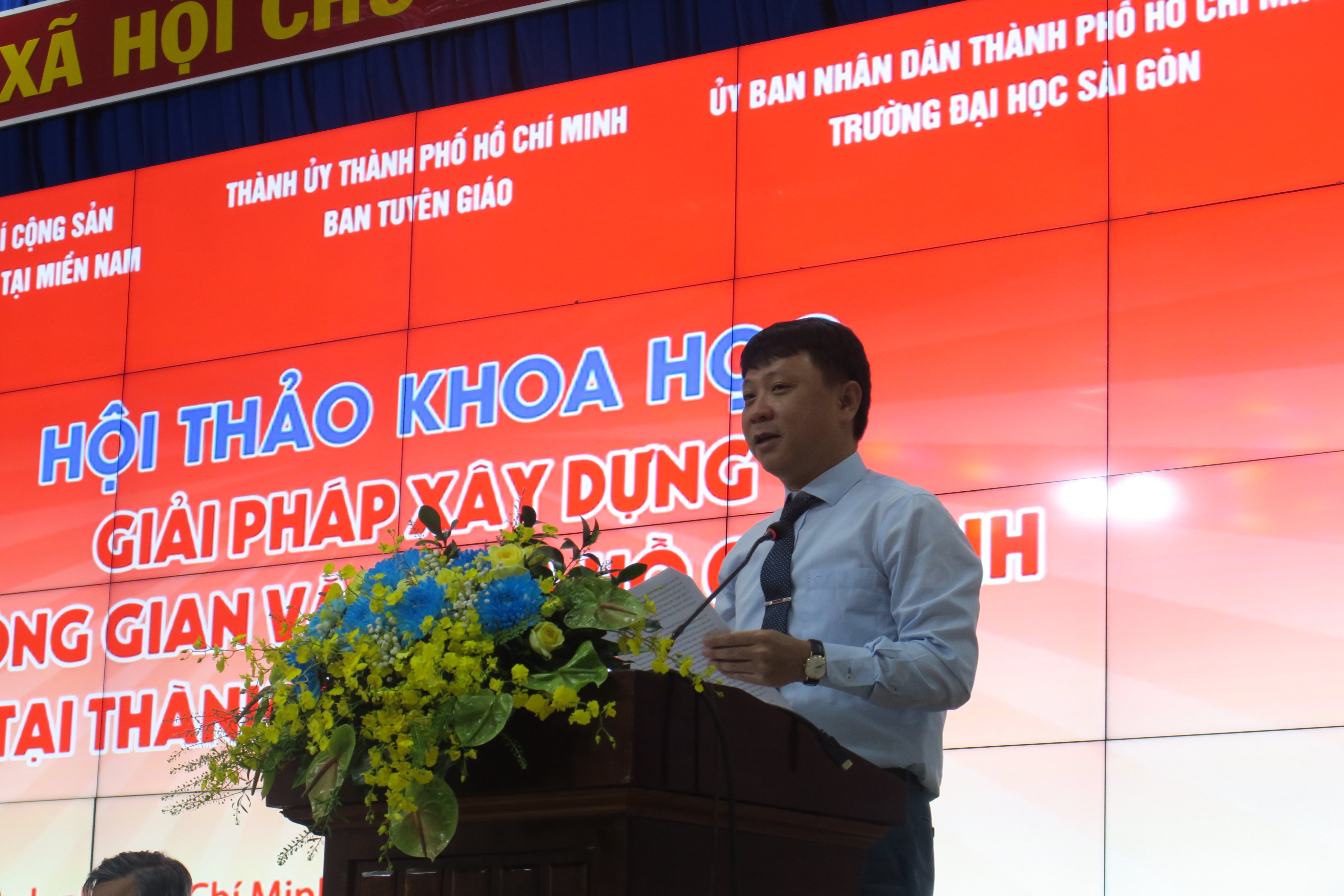 PGS, TS. Nguyễn Ngọc Hà, Phó Tổng Biên tập Tạp chí Cộng sản phát biểu đề dẫn hội thảo_Ảnh: Cao Siêng