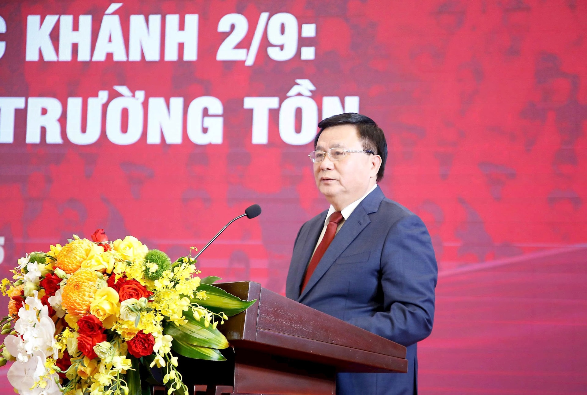 GS, TS Nguyễn Xuân Thắng, Ủy viên Bộ Chính trị, Giám đốc Học viện Chính trị quốc gia Hồ Chí Minh ...